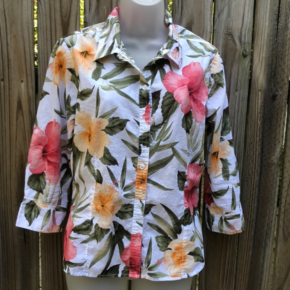 Caribbean Joe | Tops | Caribbean Joe Hibiscus Pattern Button Down Shirt ...